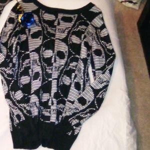 Hot Topic | Sweaters | Ladies Hot Topic Sweater | Poshmark